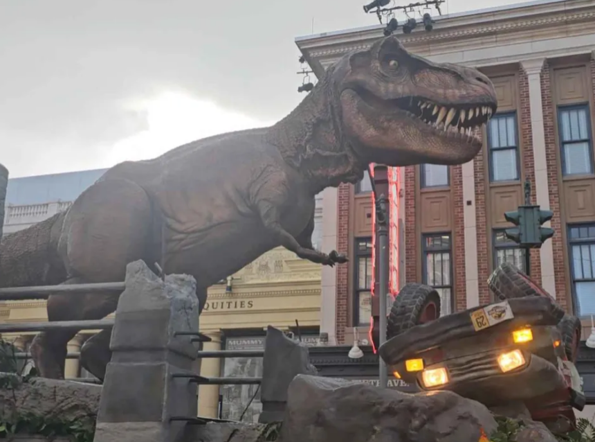 Review: Universal's Mega Movie Parade - Theme Park Shark | Your Place for News, Videos and More ...