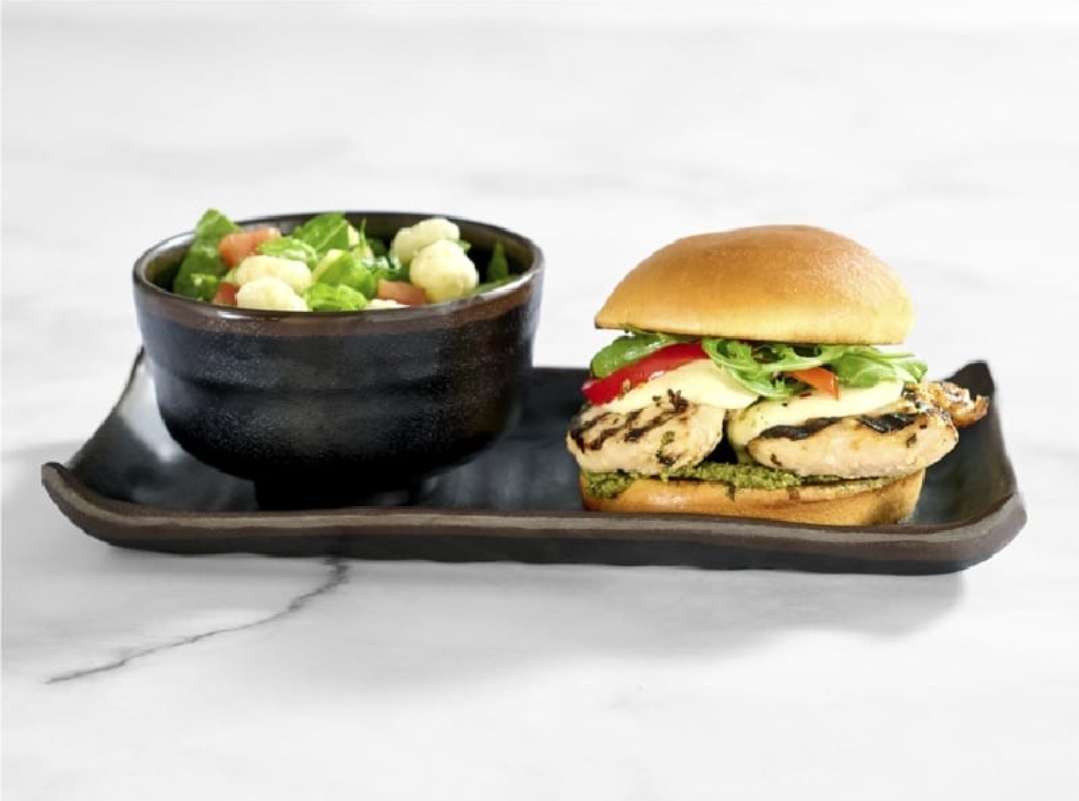 Shark Bites: Meteor Astropub at Universal's Epic Universe - Theme Park ...